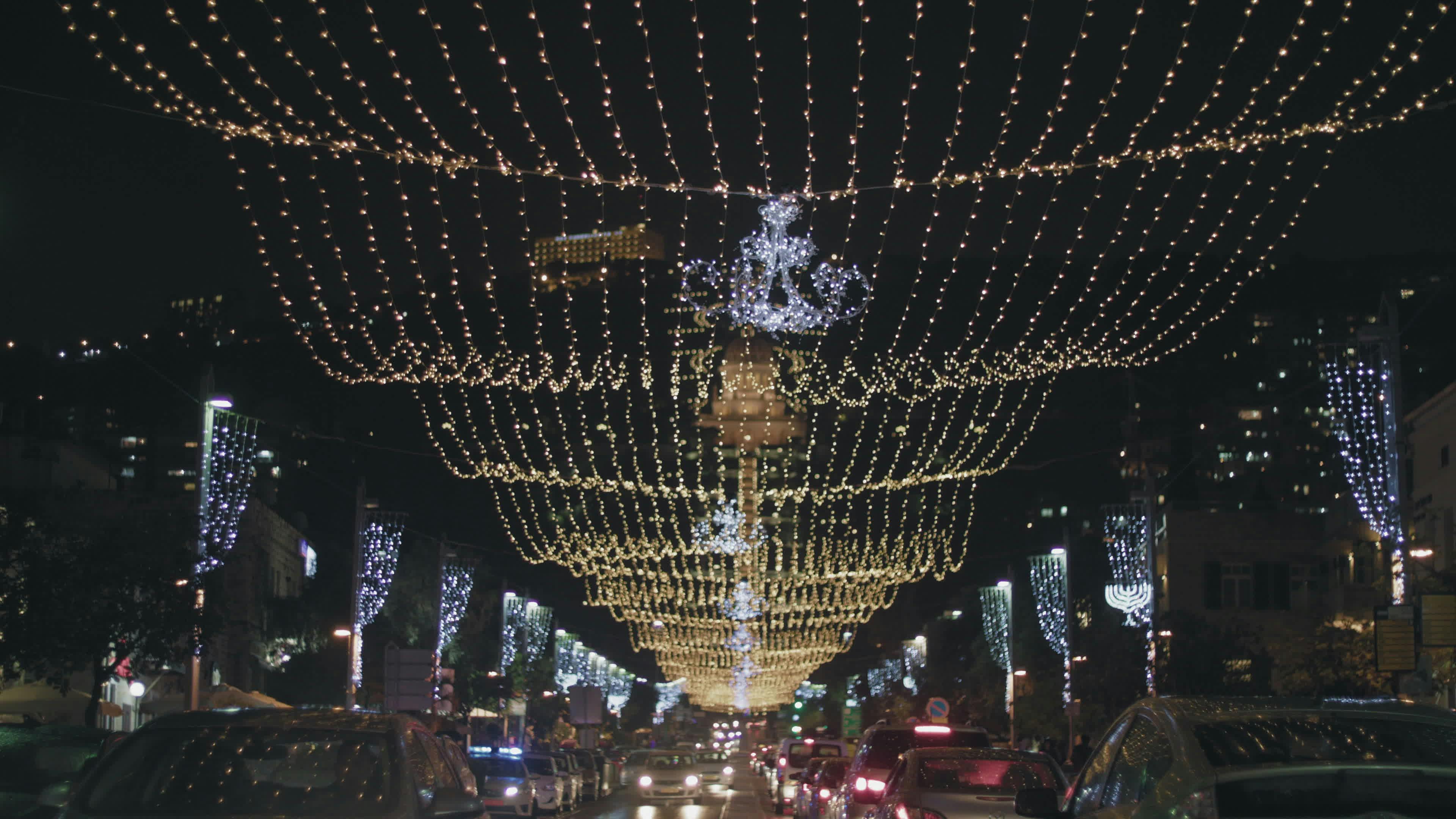 Discover its-raining-christmas, a story-driven footage | Artlist