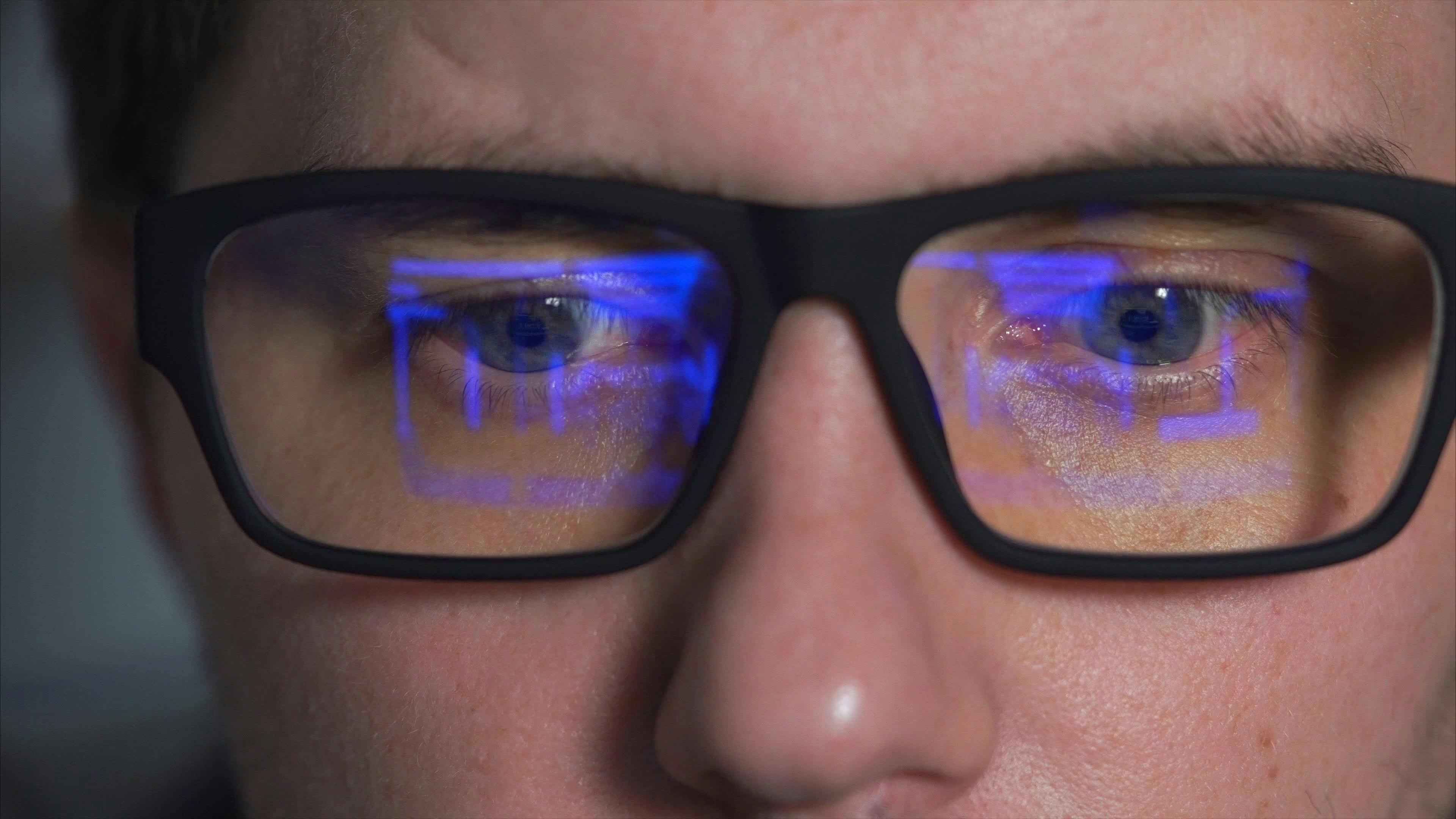 Discover Man in Glasses, a story-driven footage | Artlist