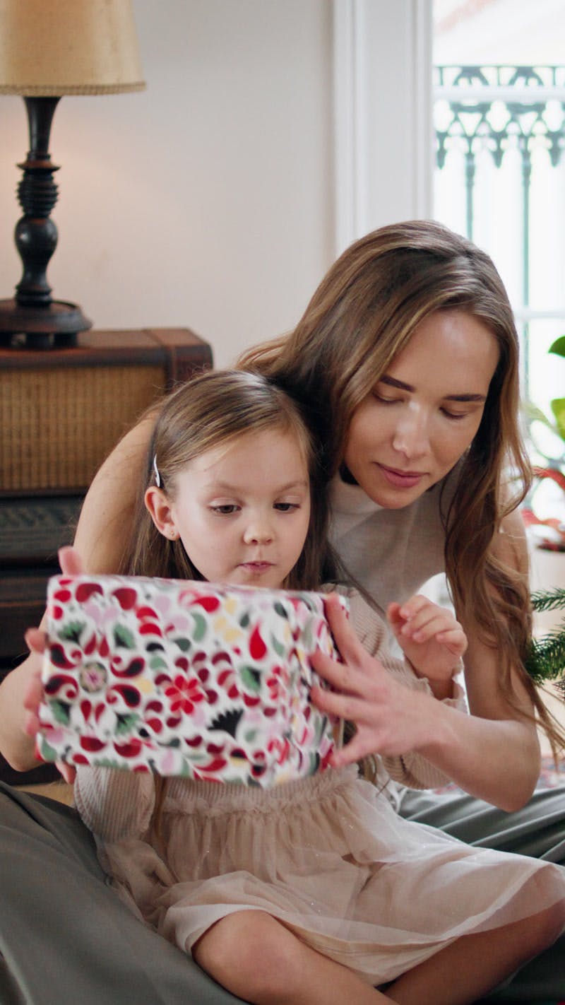 Christmas, Kid, Daughter, Mother by Stockbusters – Stock Footage | Artlist