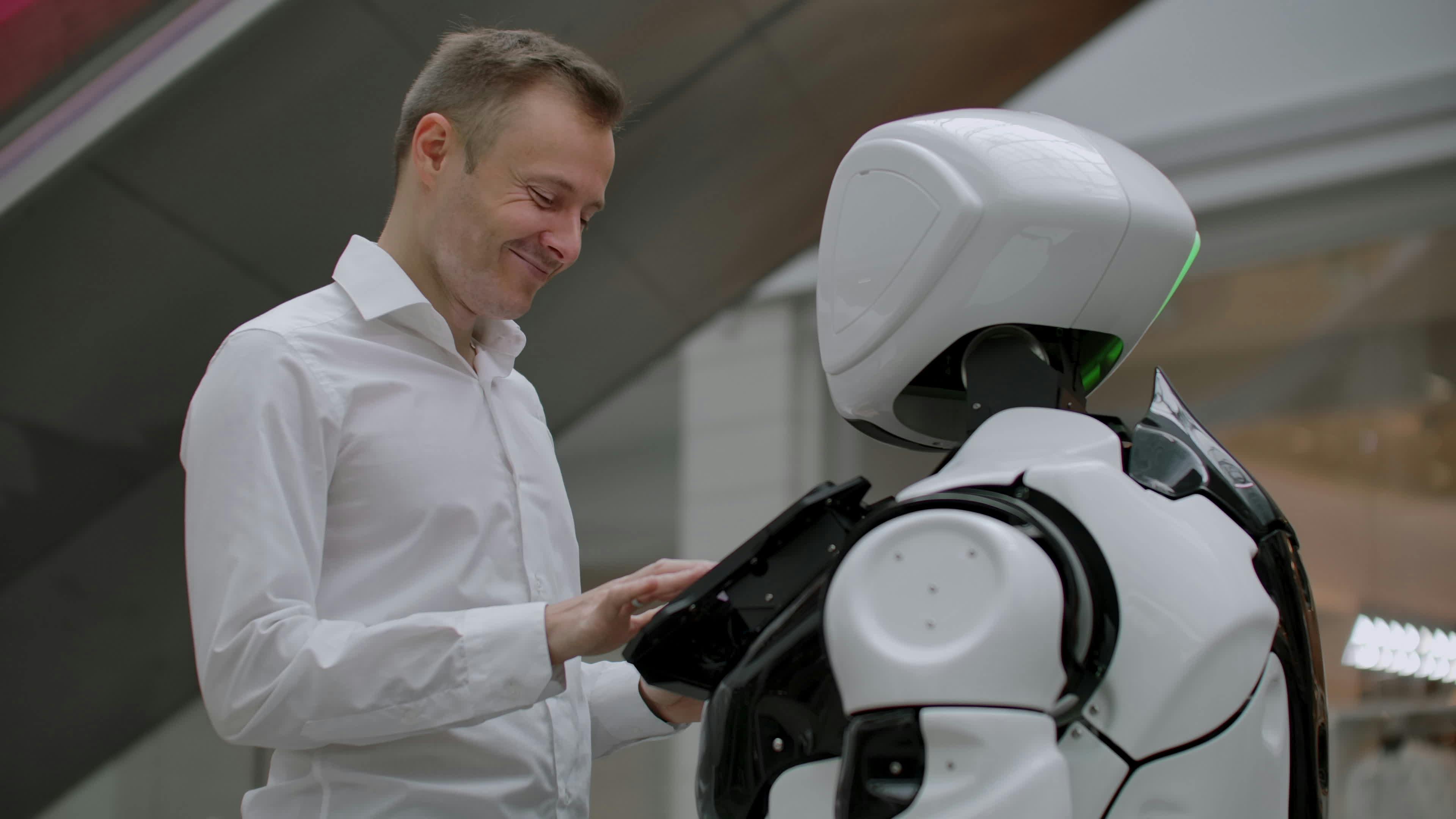 Discover aero-robot, a story-driven footage | Artlist