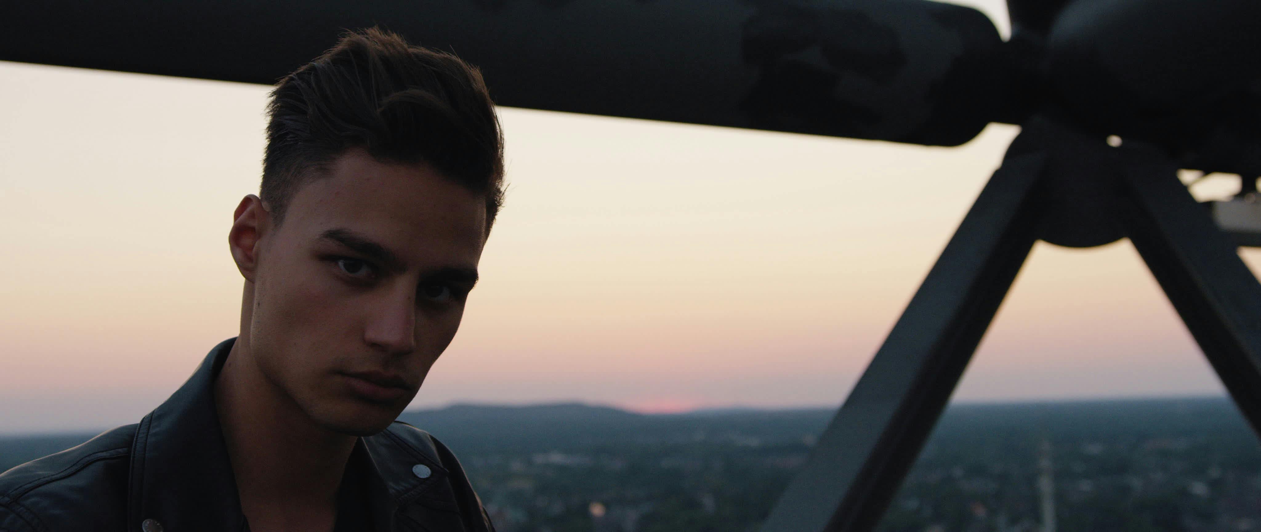 Discover man-mode, a story-driven footage | Artlist