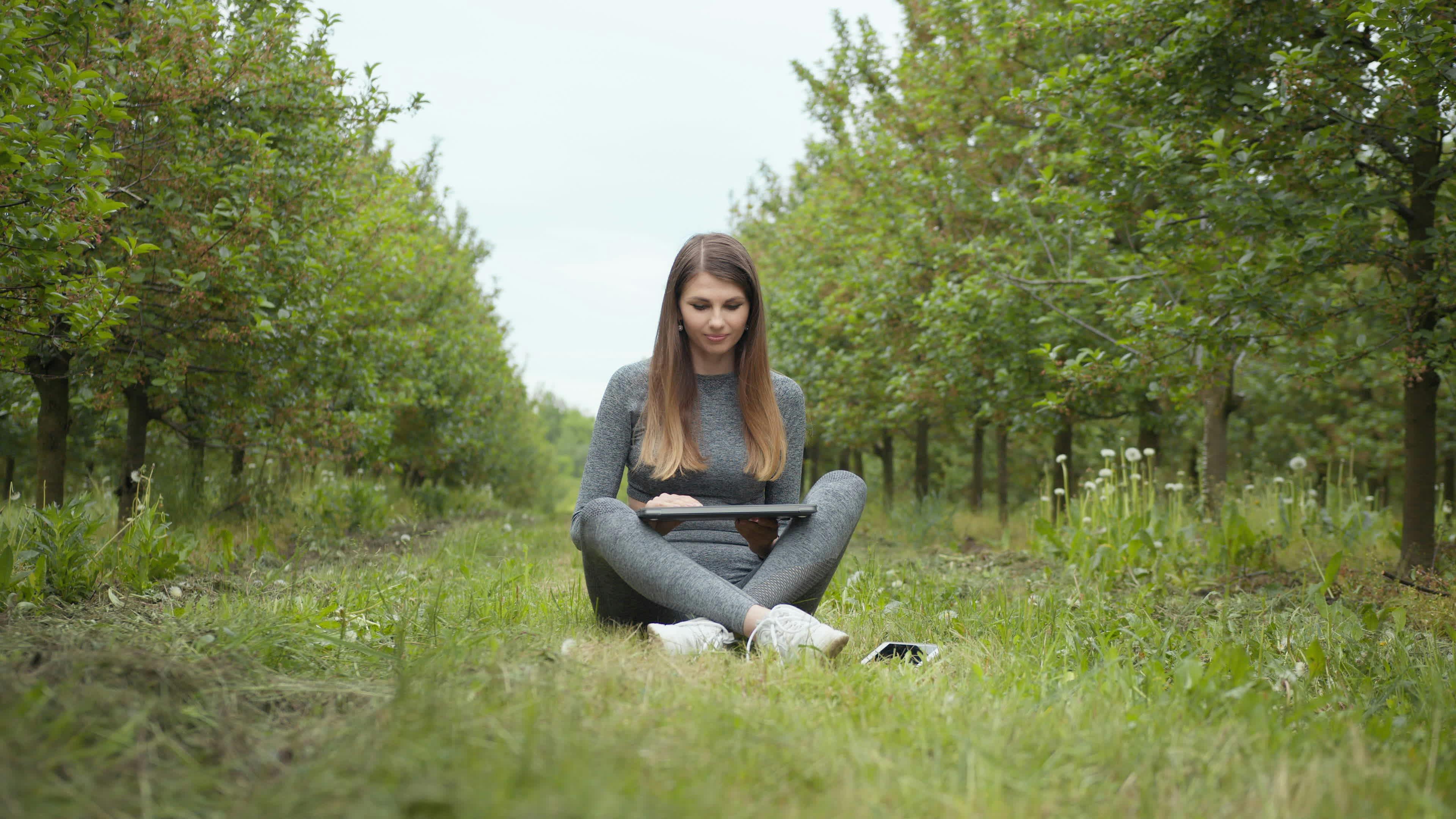 Discover socially-fit, a story-driven footage | Artlist