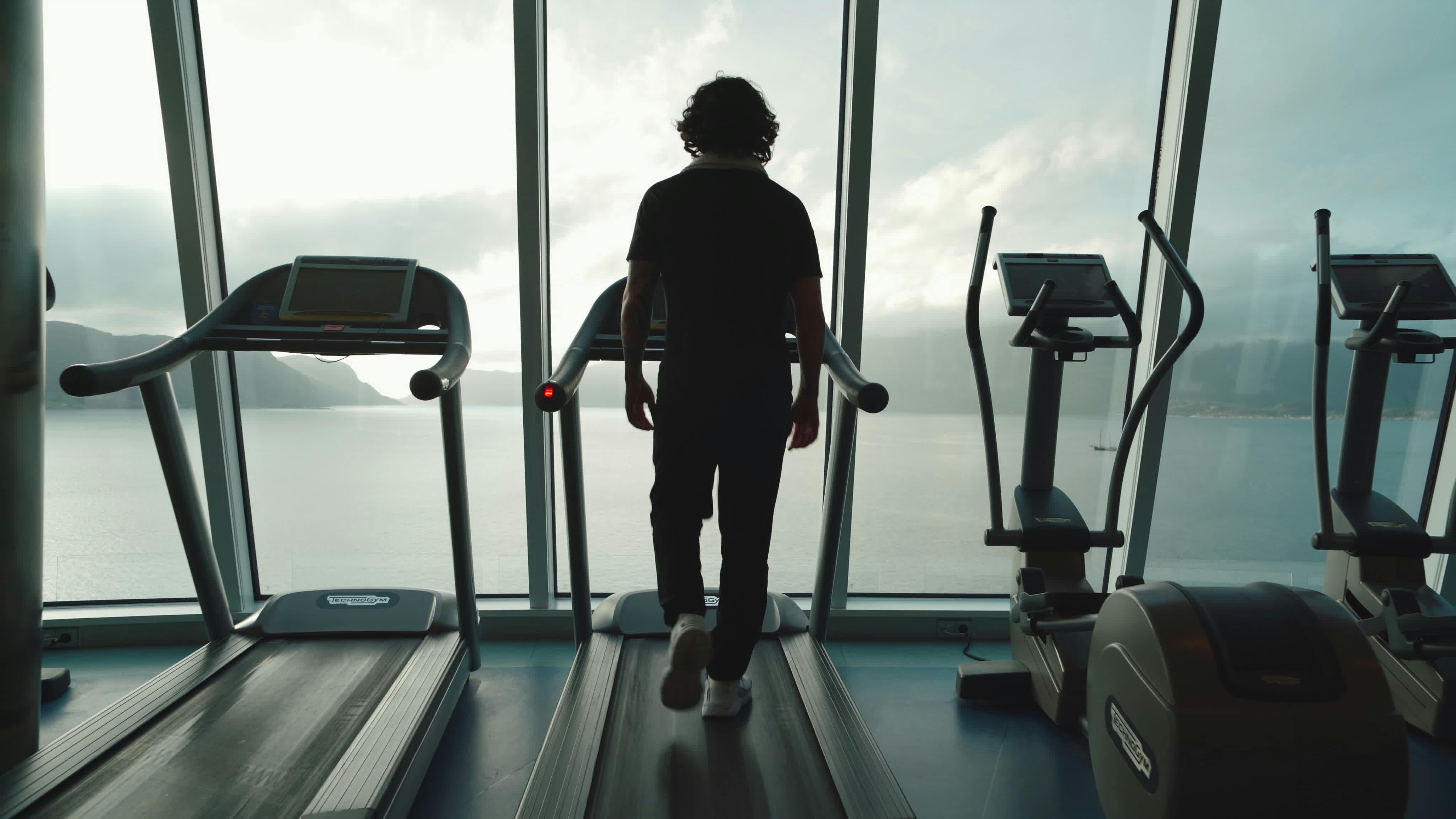 Discover gym-walking, a story-driven footage | Artlist