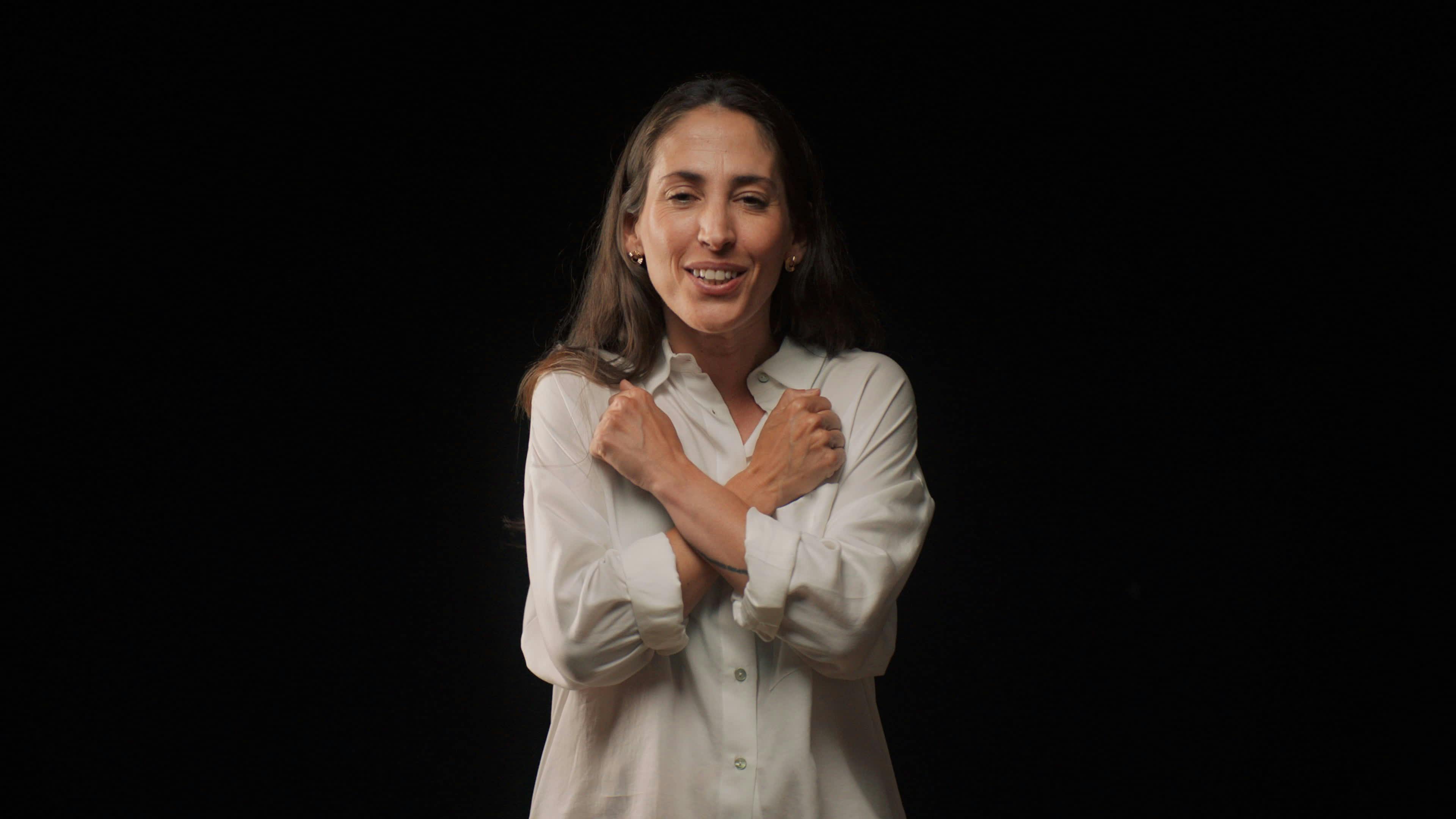 Discover sign-language-portraits, a story-driven footage | Artlist