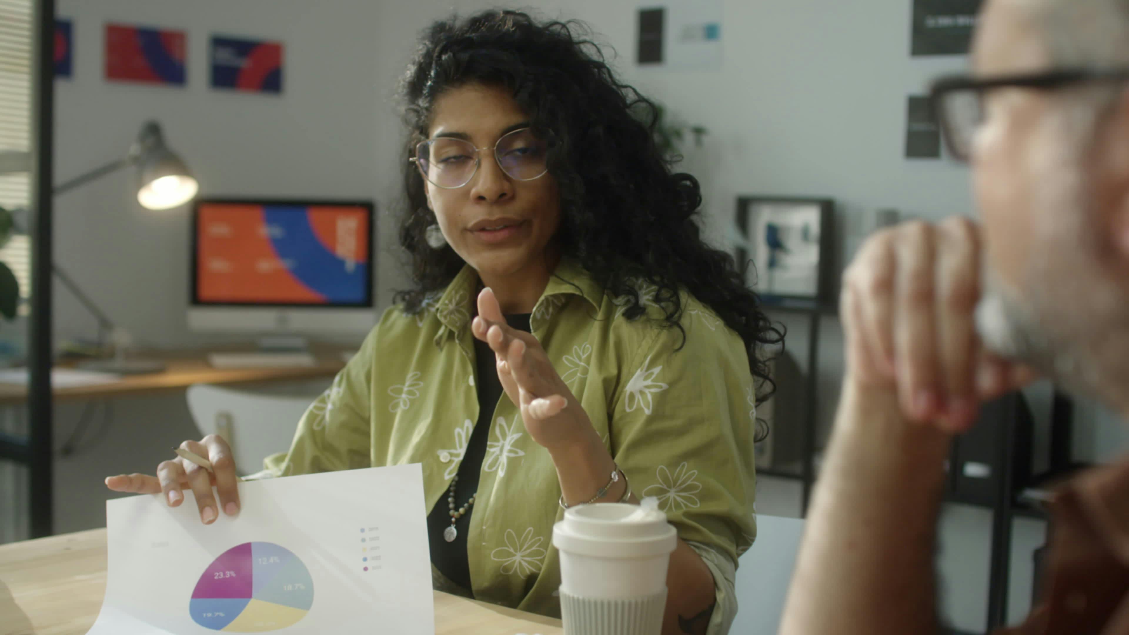 Discover creative-meeting, a story-driven footage | Artlist