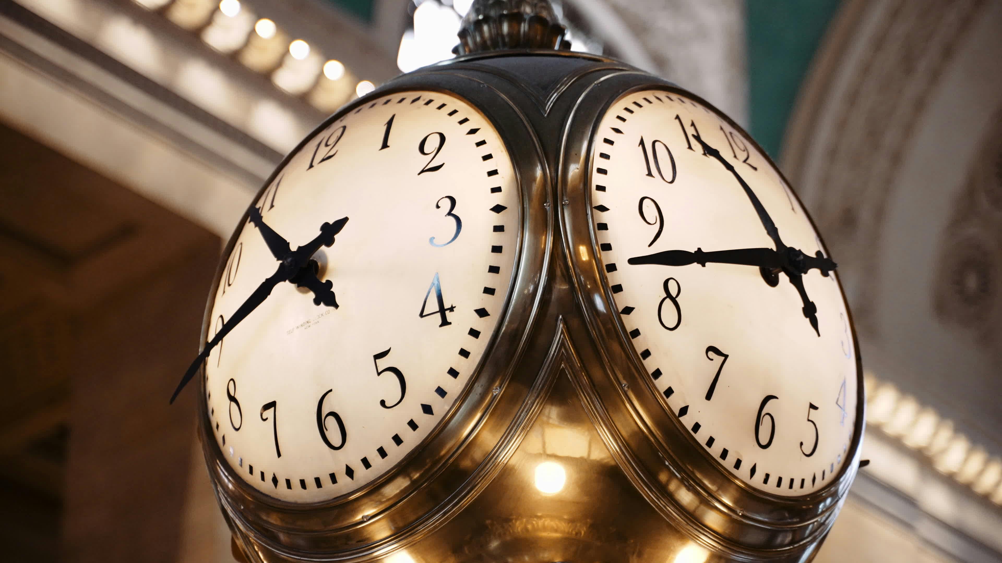 Discover grand-central-station-clock, a story-driven footage | Artlist