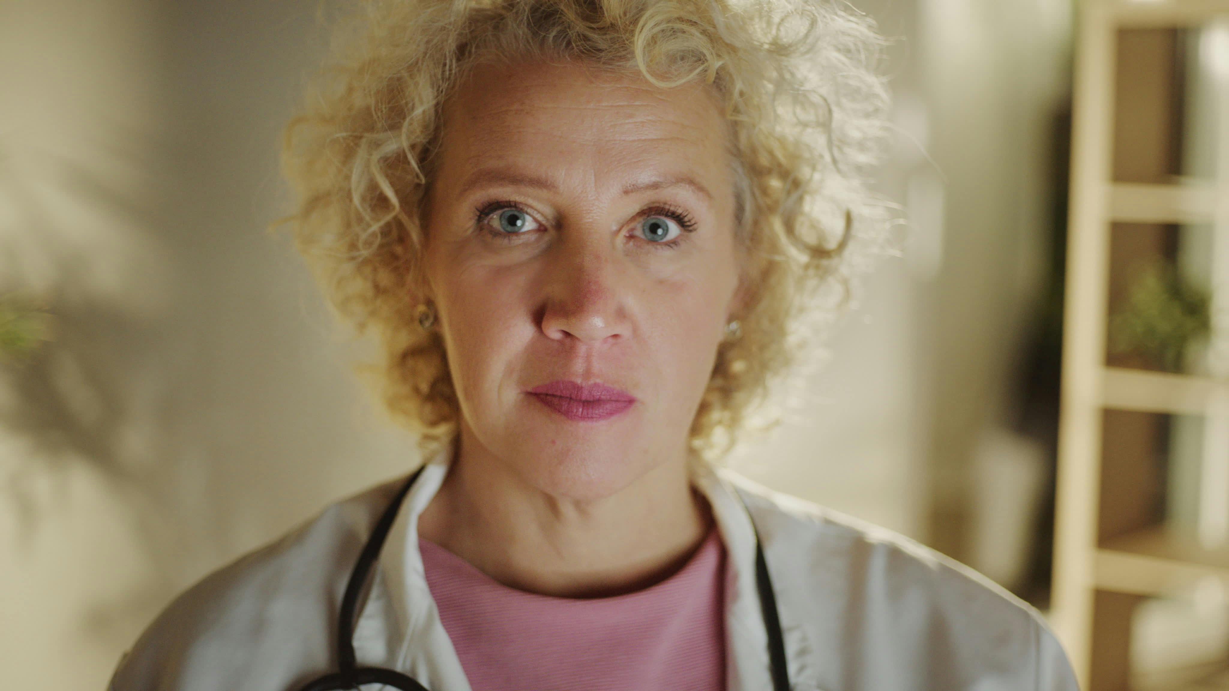 Discover commercial-doctor-portraits-with-green-screen, a story-driven ...