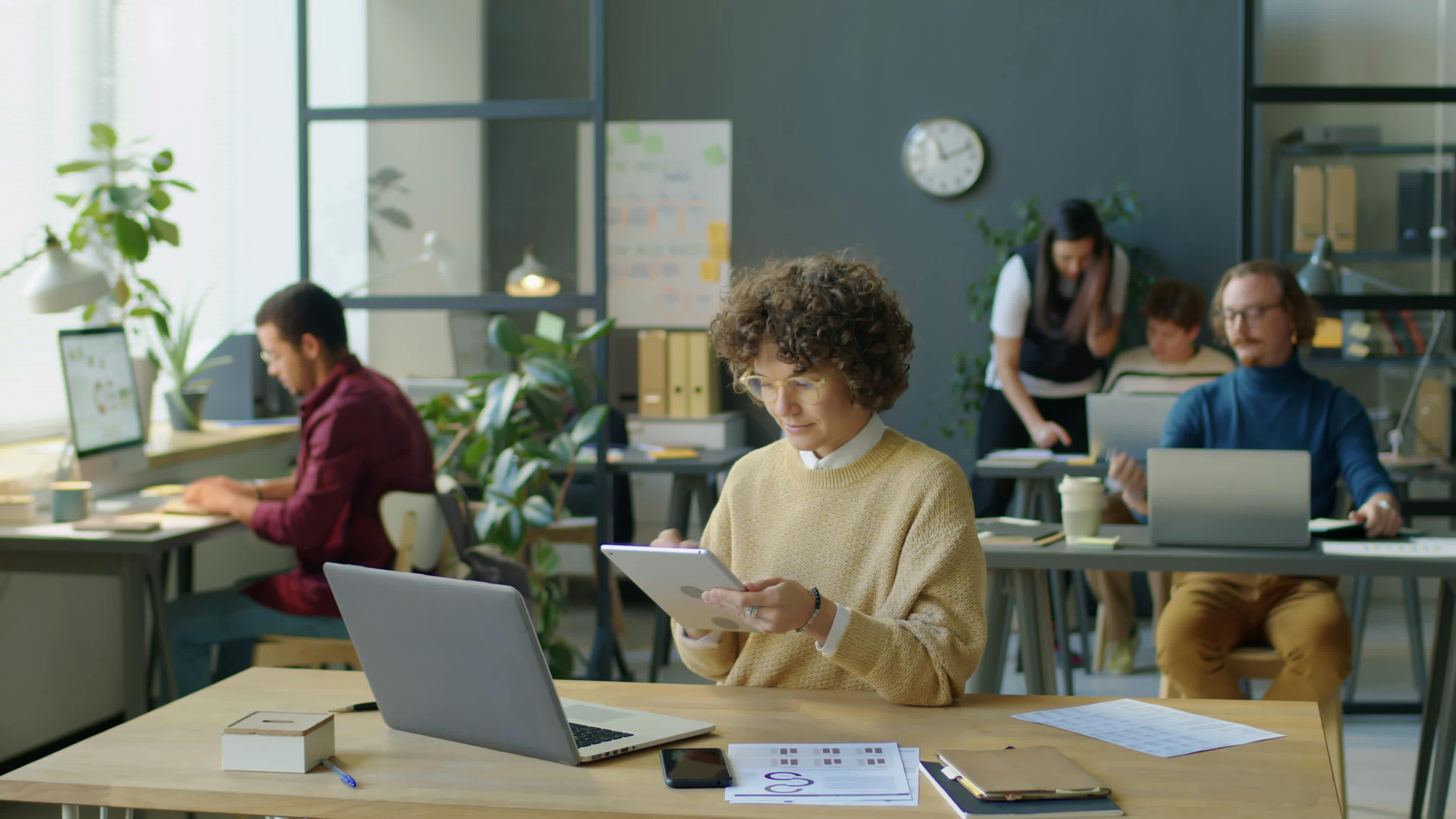 Discover office-work-time-lapse, a story-driven footage | Artlist