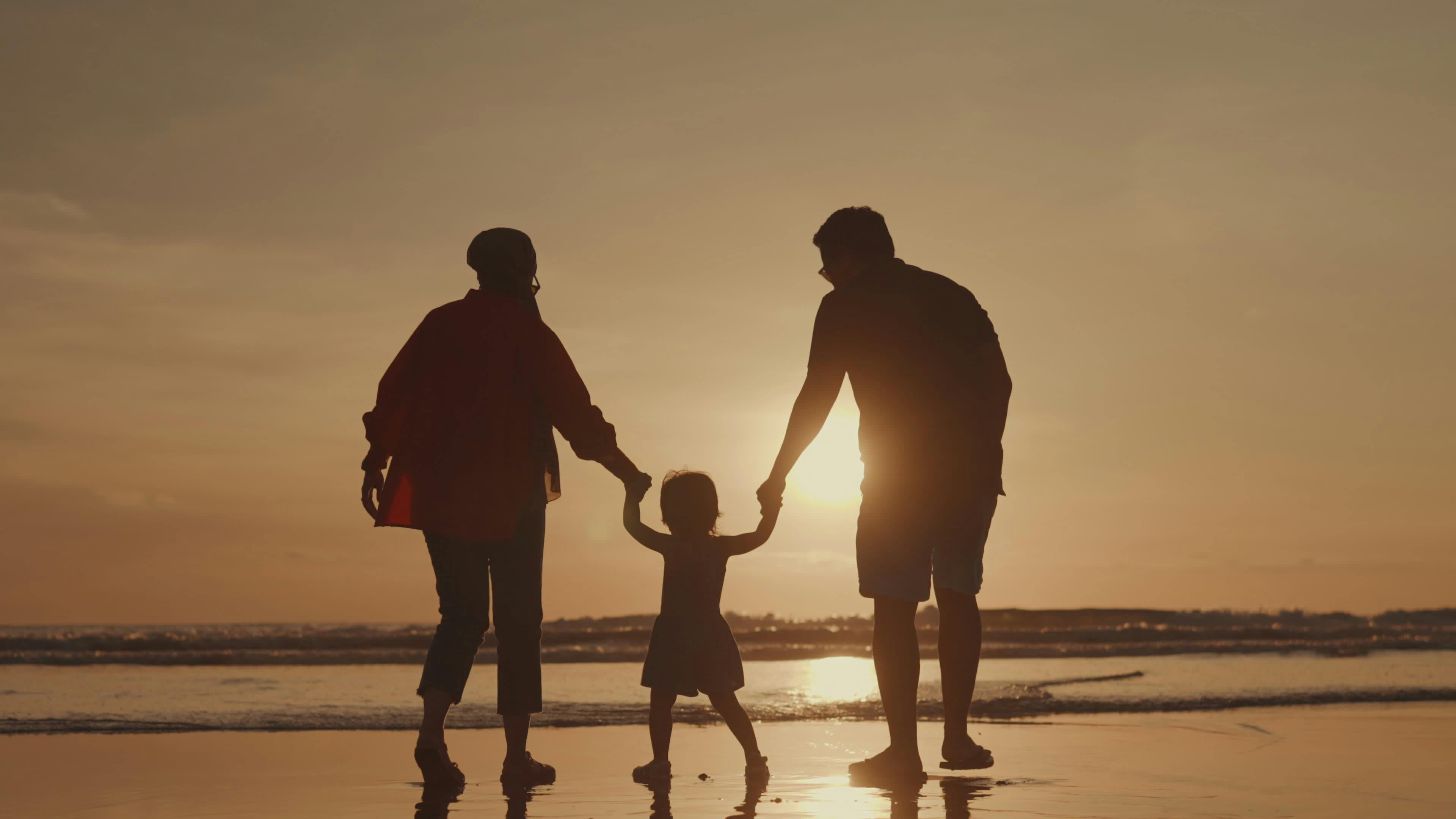 Discover sunset-trip-to-the-beach, a story-driven footage | Artlist