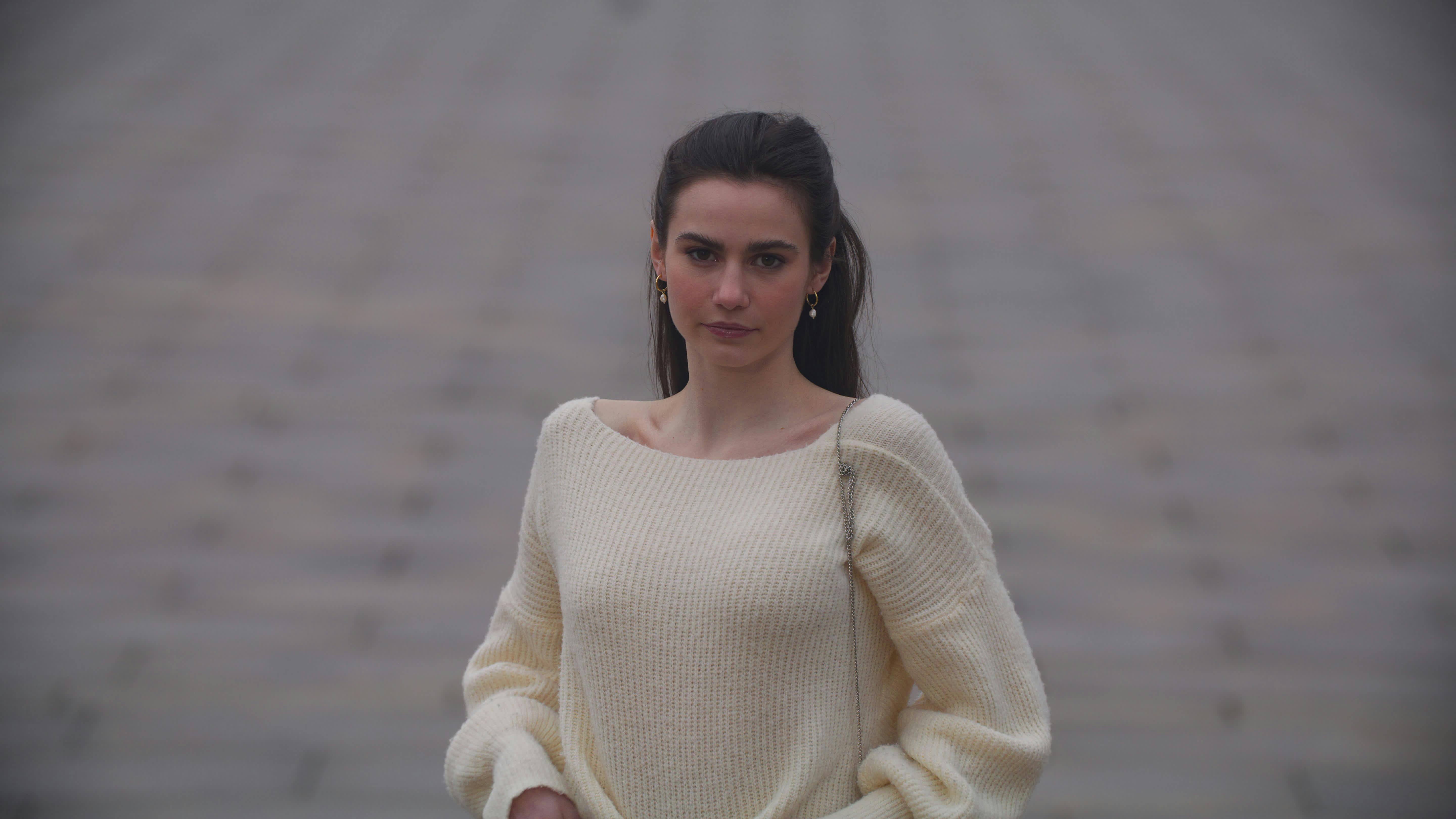 Discover urban-model, a story-driven footage | Artlist