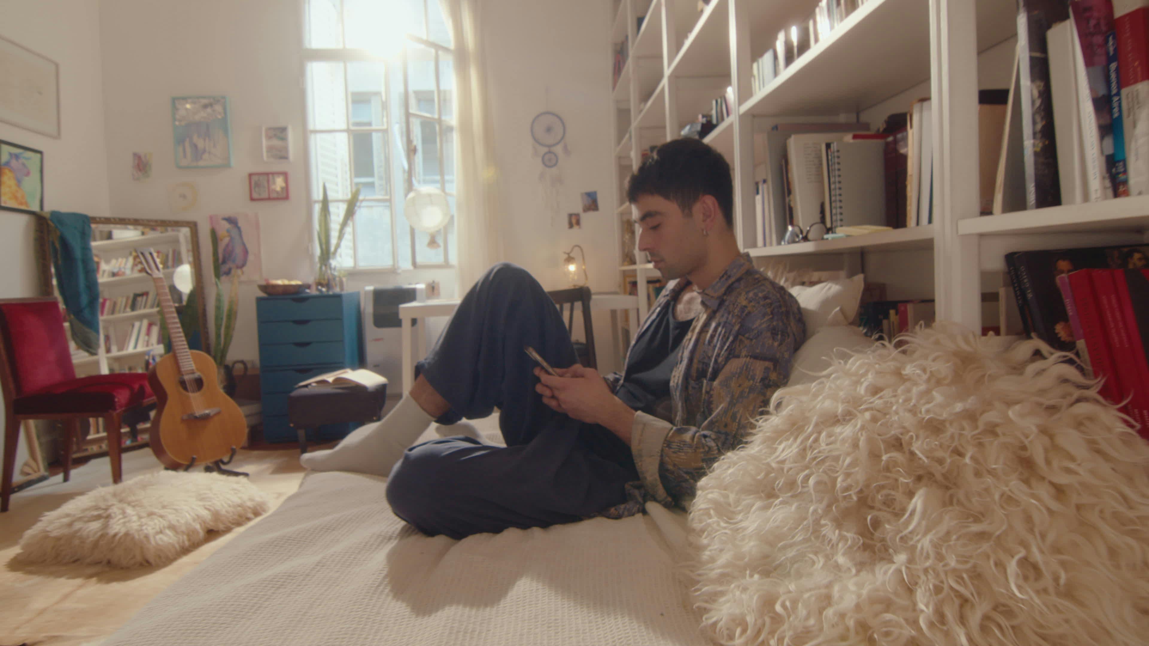 Discover chilling-at-home, a story-driven footage | Artlist