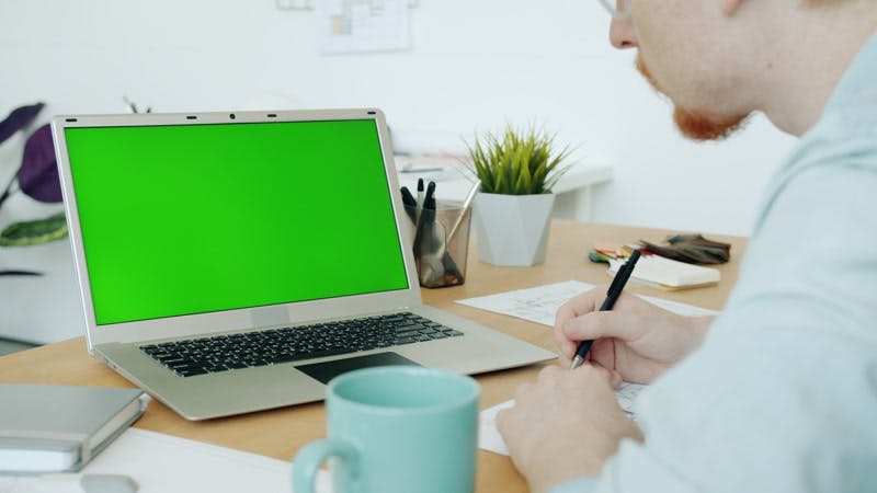 Laptop, Desk, Green Screen, Mug by VITALY GARIEV – Stock Footage | Artlist