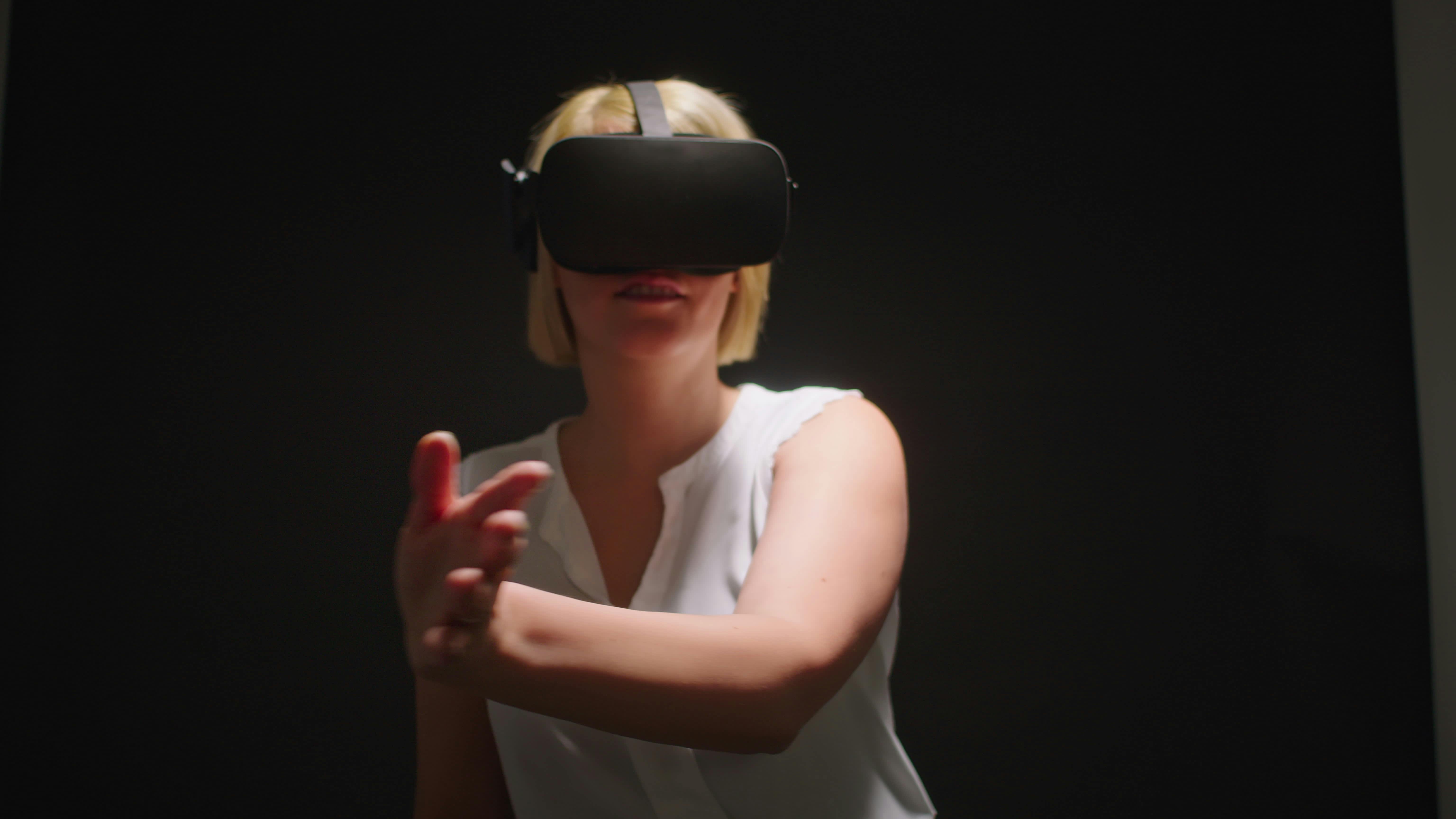 Discover dark-vr-environment, a story-driven footage | Artlist