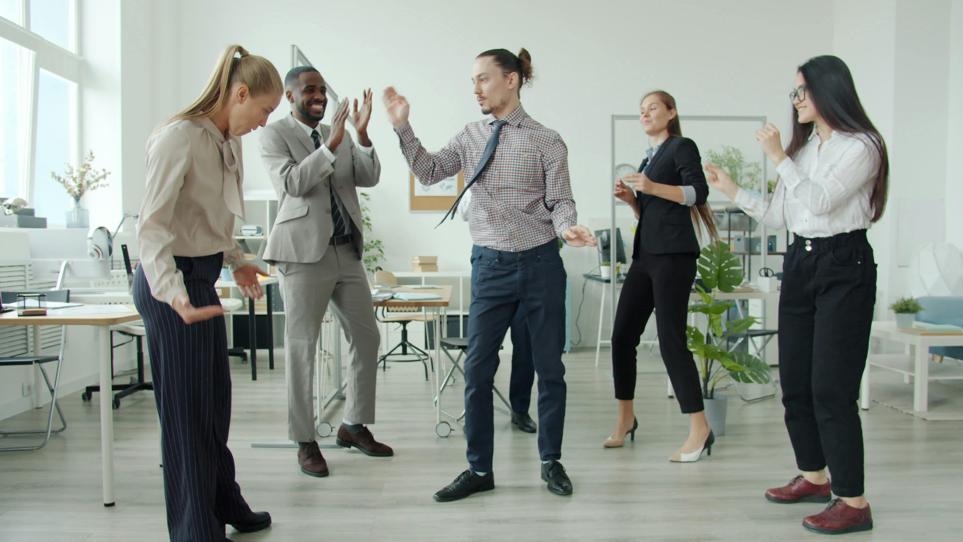 Discover office-dancing, a story-driven footage | Artlist