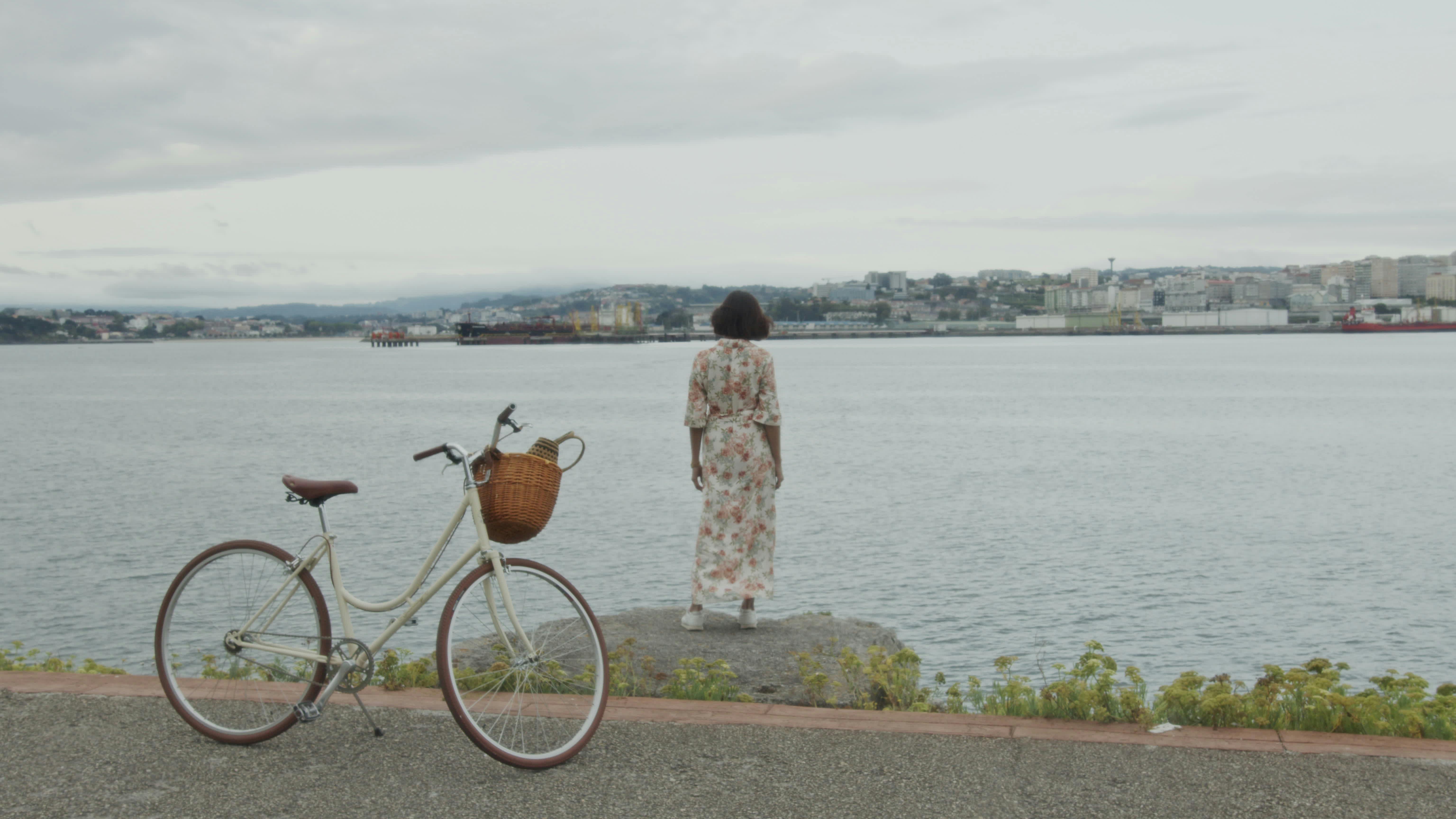 Discover boardwalk-bike-ride, a story-driven footage | Artlist