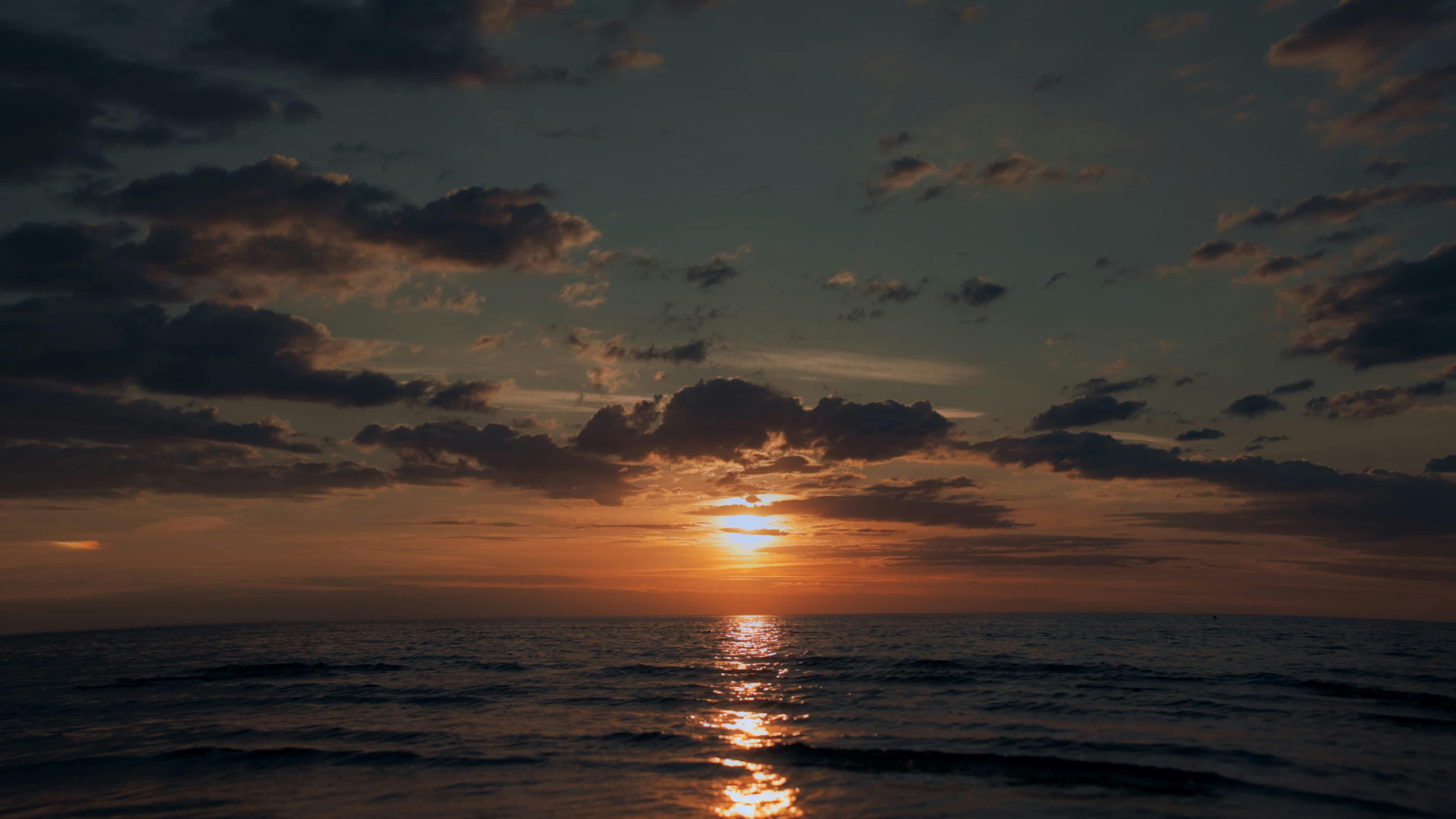 Discover nostalgic-beach-sunset, a story-driven footage | Artlist