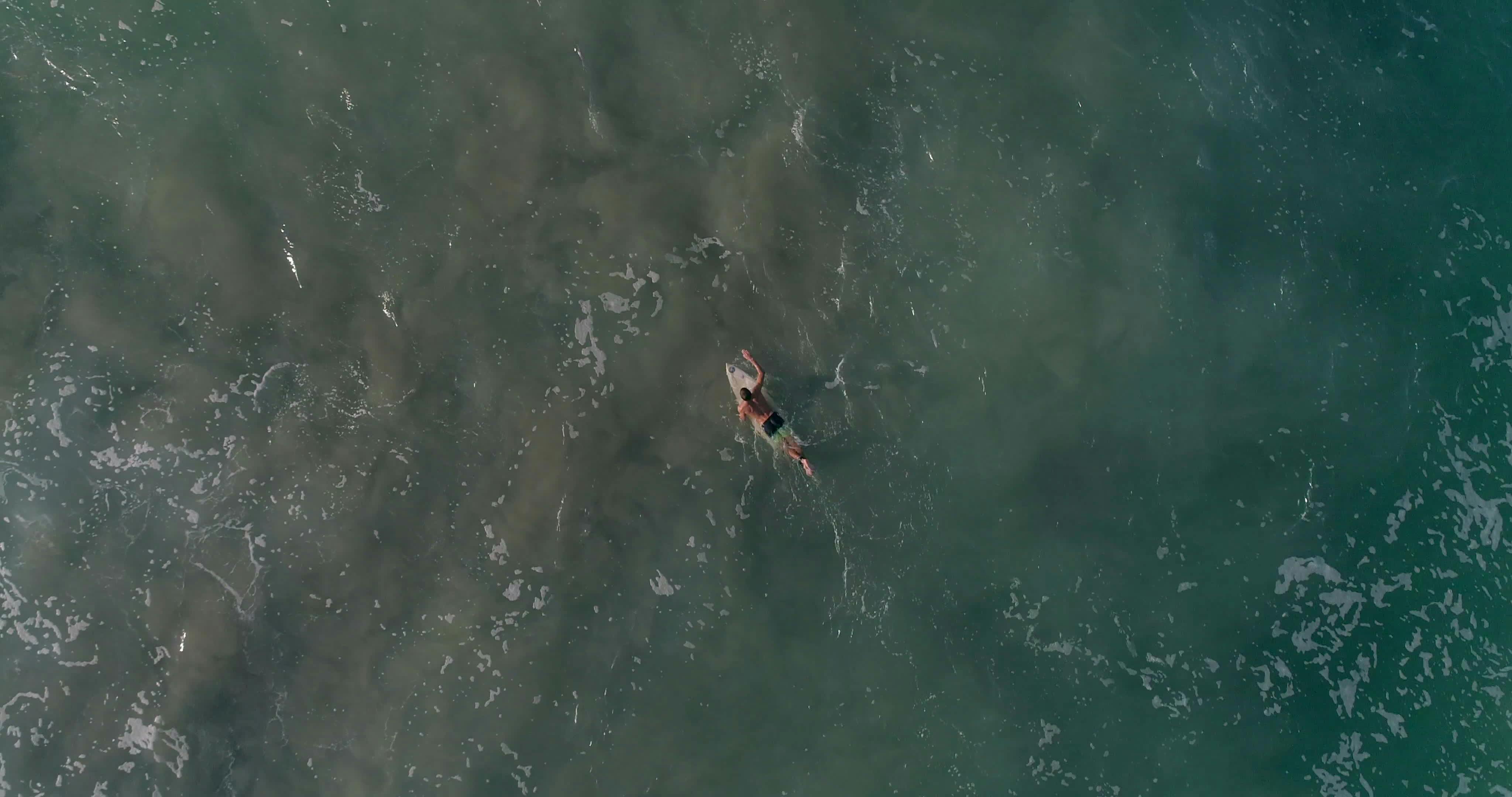 Discover zipolite-surf, a story-driven footage | Artlist
