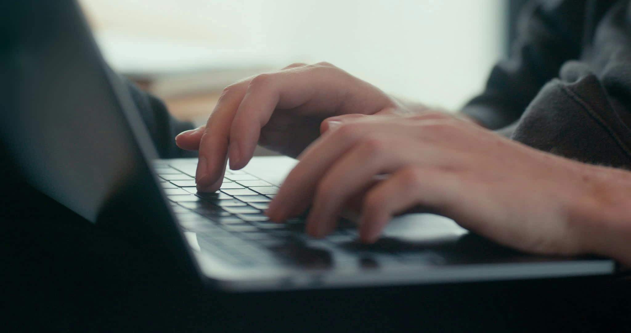 Discover office-day, a story-driven footage | Artlist