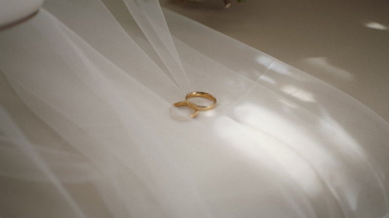 Sunlight, Marriage, Net Vail, Jewelry by Azulroto – Stock Footage | Artlist